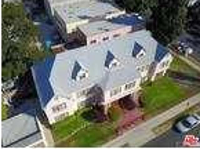 2 bedroom in Los Angeles California 90007