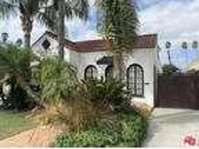 2 bedroom in Los Angeles California 90036
