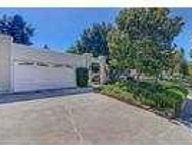 2 bedroom in Laguna Woods California 92637
