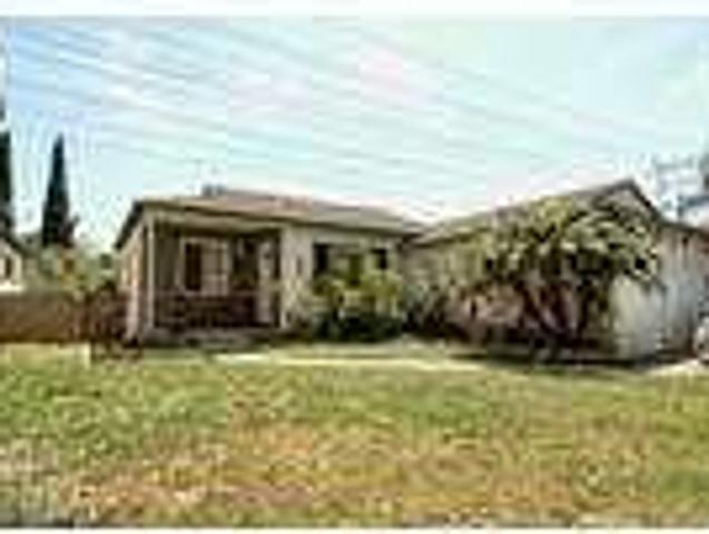 2 bedroom in Lakewood California 90713