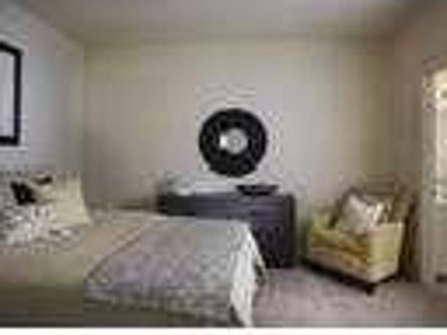 2 bedroom in Largo MD 20774