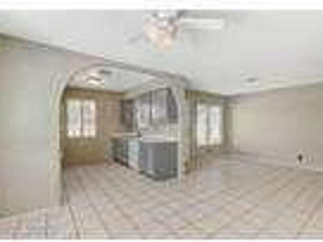 2 bedroom in Las Vegas NV 89110
