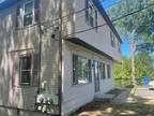2 bedroom in Lincoln Rhode Island 02838