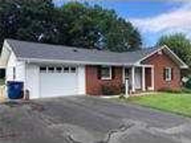 2 bedroom in Mount Airy North Carolina 27030
