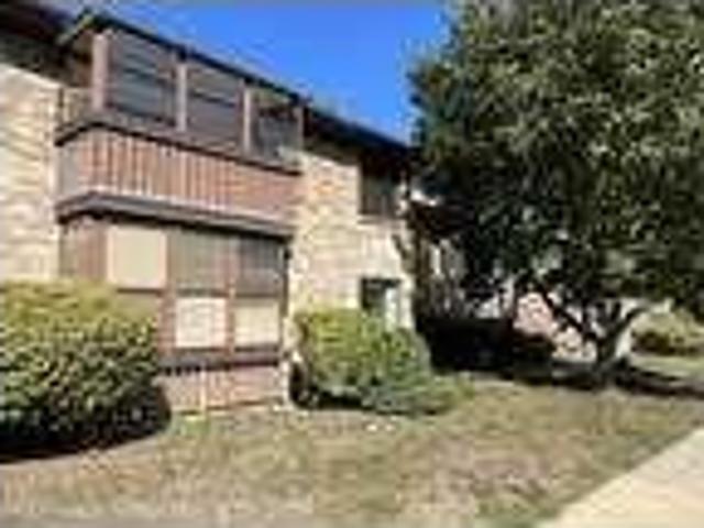 2 bedroom in Manalapan New Jersey 07726