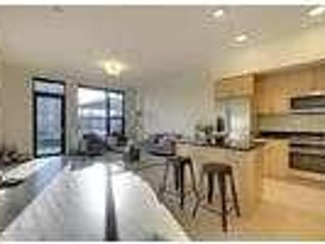 2 bedroom in Minneapolis Minnesota 55415