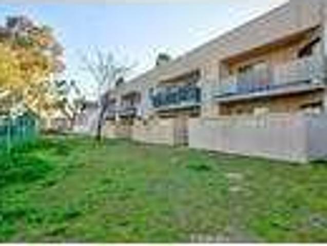 2 bedroom in Murrieta CA 92563