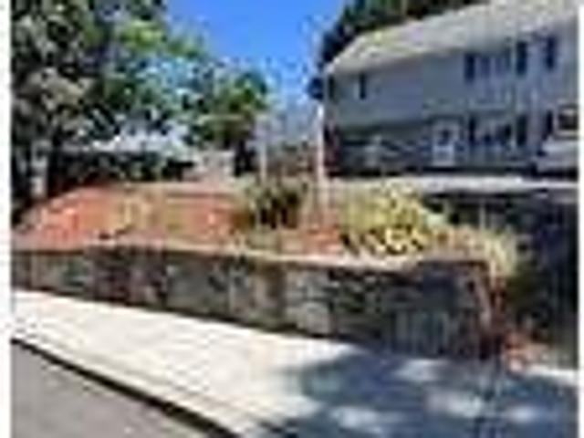 2 bedroom in Norwalk Connecticut 06854