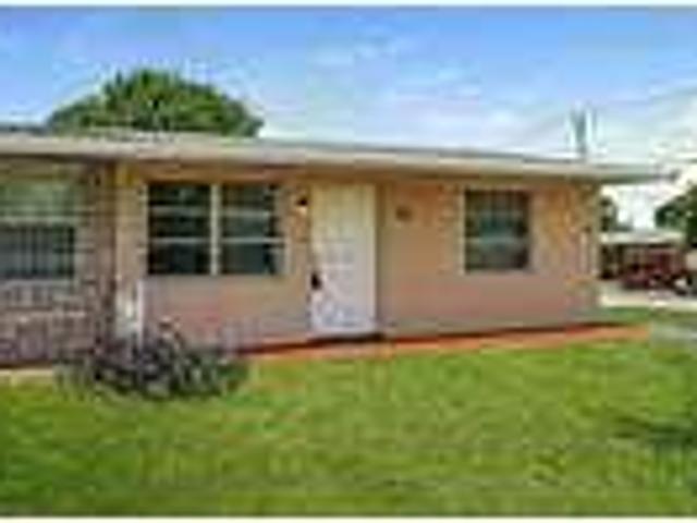 2 bedroom in North Lauderdale Florida 33068