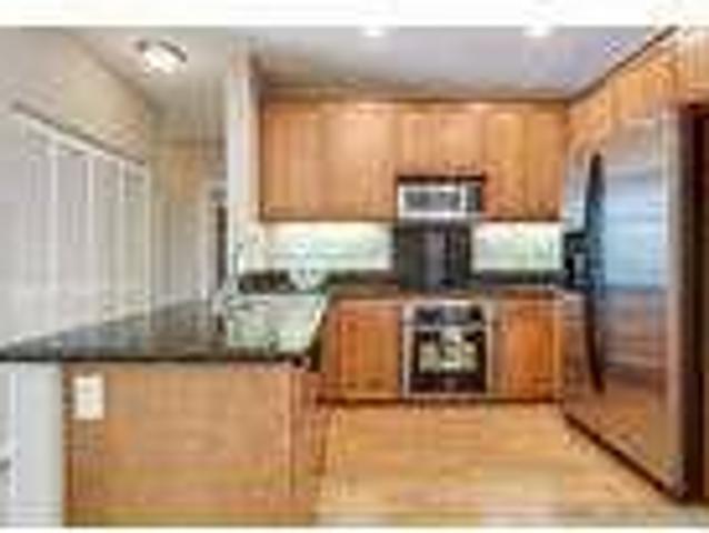 2 bedroom in San Diego CA 92130