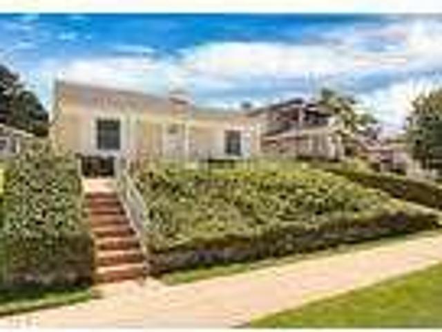2 bedroom in San Diego California 92107
