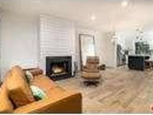2 bedroom in Santa Monica California 90402