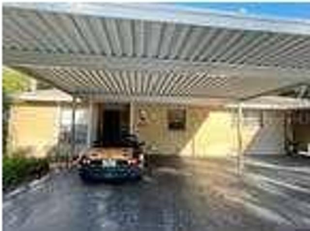2 bedroom in Sarasota FL 34234