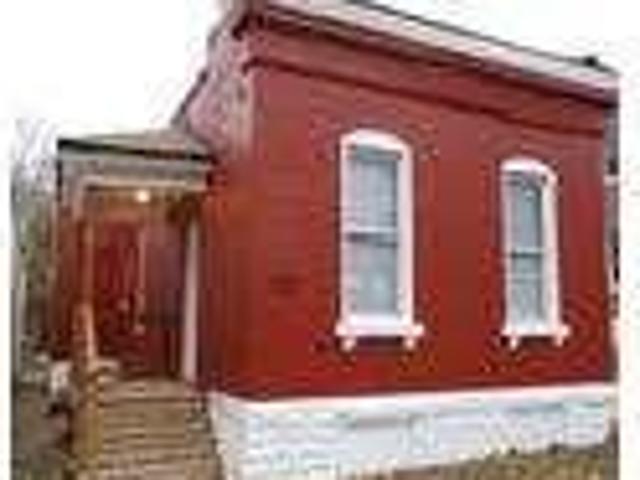 2 bedroom in St. Loius MO 63118