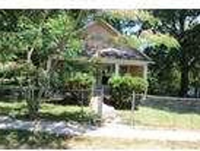 2 bedroom in Sweet Springs Missouri 65351