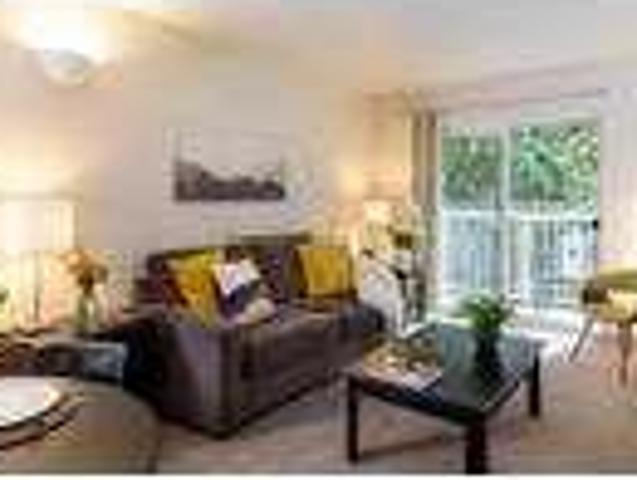 2 bedroom in Portland OR 97201