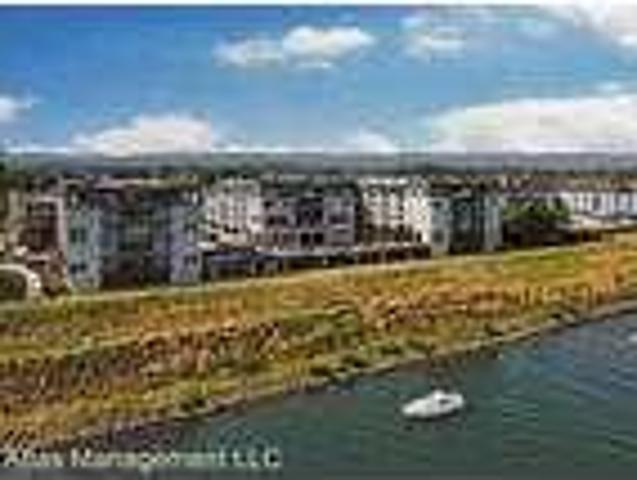 2 bedroom in Portland OR 97217