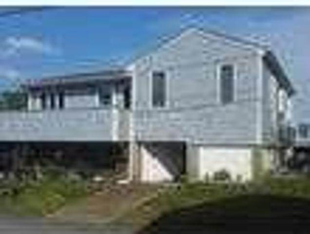 2 bedroom in Portsmouth Rhode Island 02871