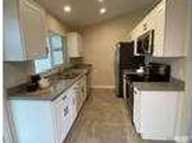 2 bedroom in Phoenix Arizona 85027