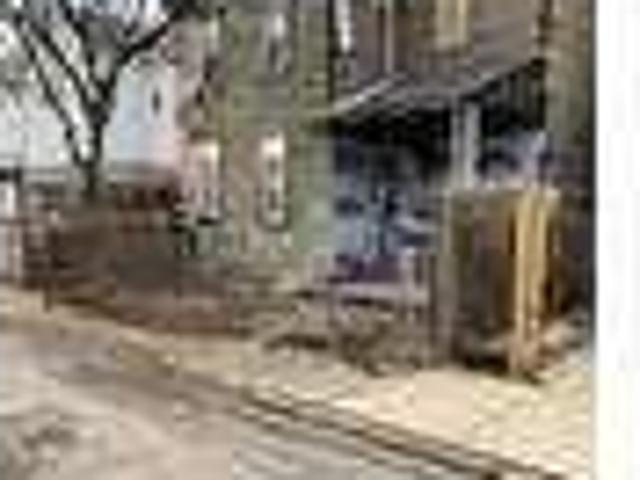 2 bedroom in Pittsburgh Pennsylvania 15210