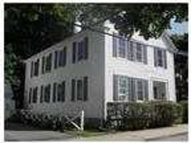 2 bedroom in Plymouth MA 02360