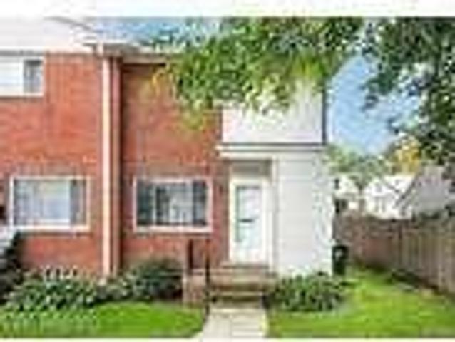 2 bedroom in Royal Oak Michigan 48073