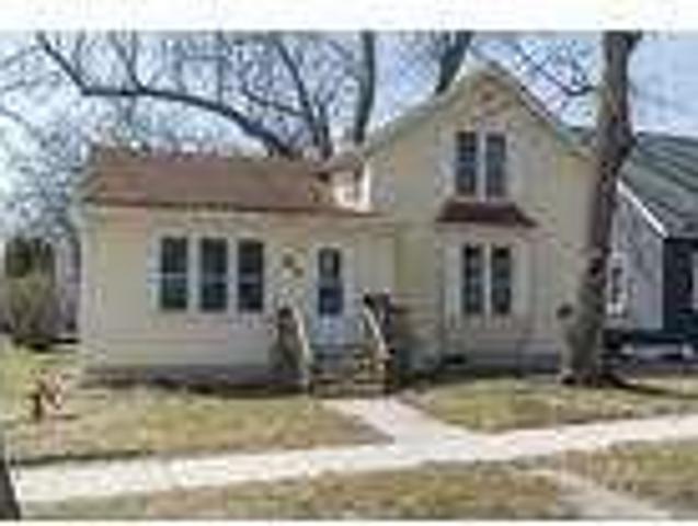 2 bedroom in Wells MN 56097