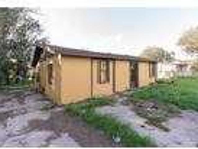 2 bedroom in Weslaco TX 78596