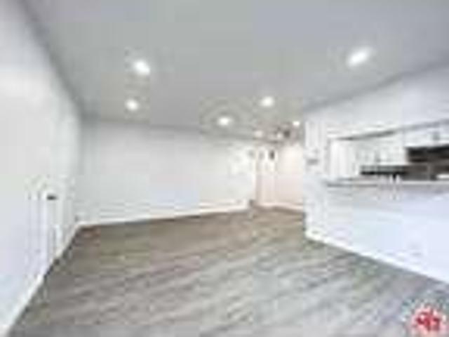2 bedroom in West Hollywood CA 90069
