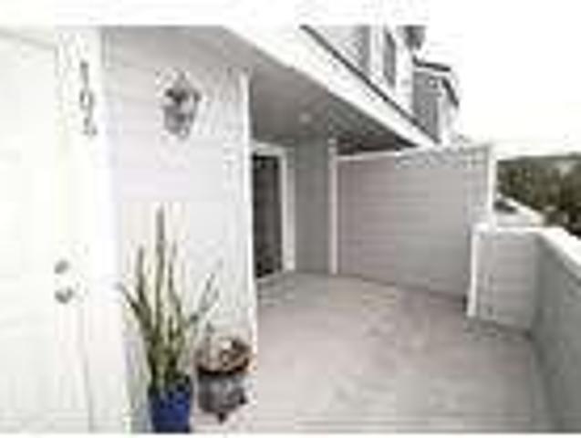 2 bedroom in Torrance CA 90503