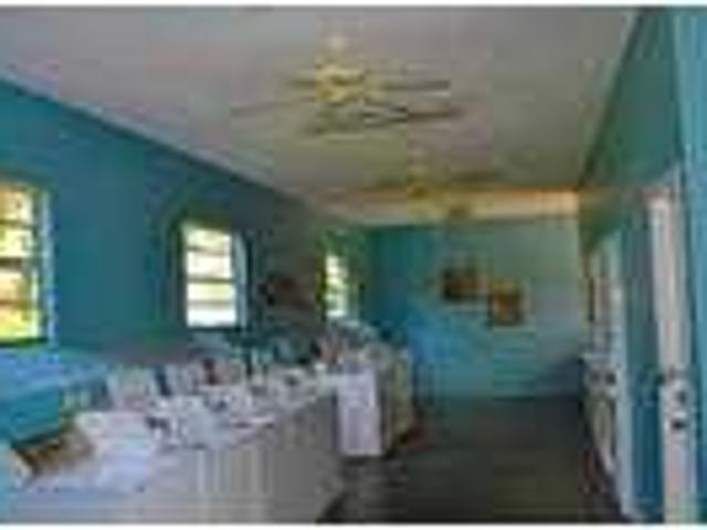 2 bedroom in Tampa FL 33613