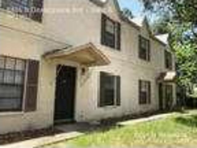 2 bedroom in Tampa FL 33617