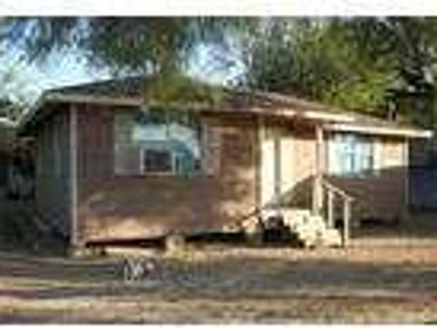 2 bedroom in Zapata Texas 78076