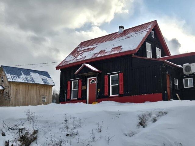 2 bedroom, Island Falls ME 04747 103158279