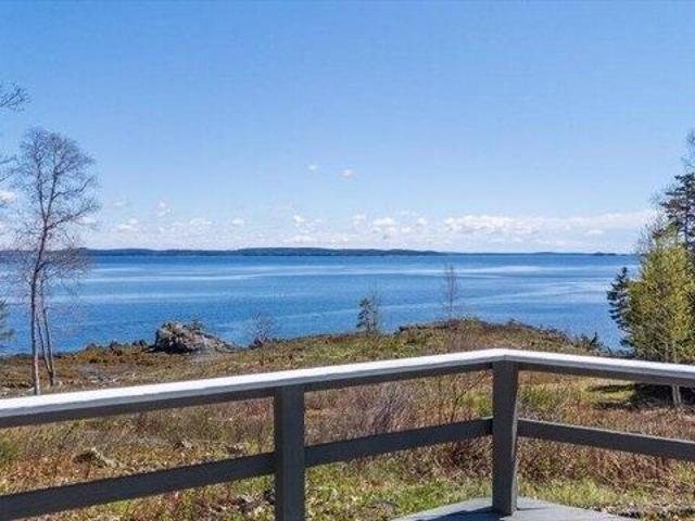 2 bedroom, Islesboro ME 04848 104513327
