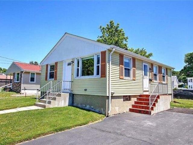 2 bedroom, Johnston RI 02919 104789886