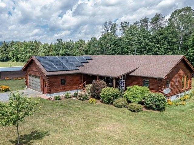 2 bedroom, Johnson VT 05656 105116342