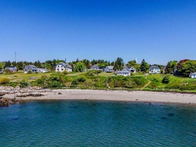 2 bedroom, Jonesport ME 04649 104442954
