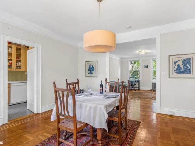 2 bedroom, Jackson Heights NY 102752827
