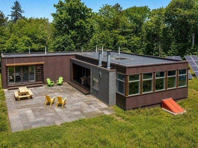 2 bedroom, Jamaica VT 05343 103929804