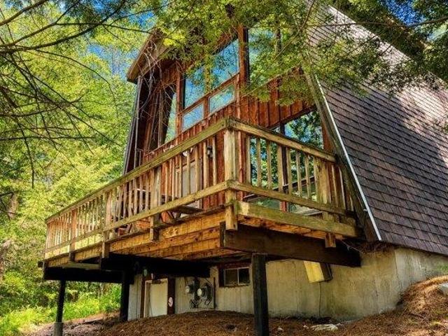 2 bedroom, Jamaica VT 05343 105144978