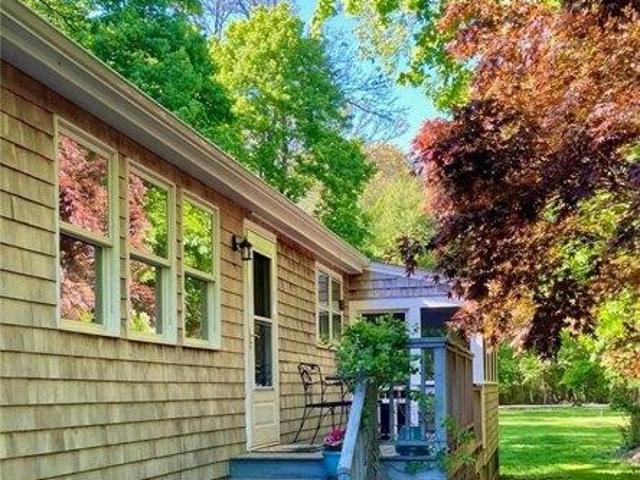2 bedroom, Jamestown RI 02835 104009092