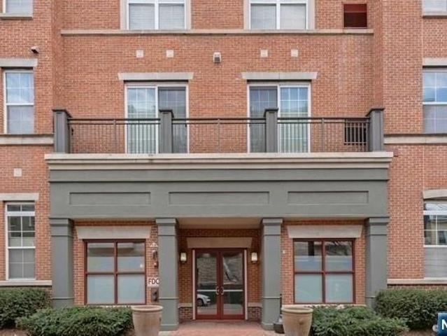 2 bedroom, Jersey City NJ 07302 LS101660700