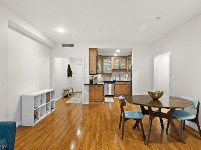 2 bedroom, Jersey City NJ 07305 102780092