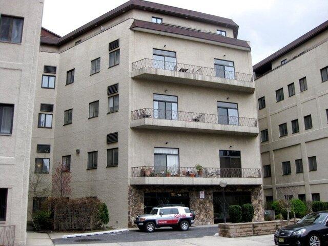 2 bedroom, Jersey City NJ 07306 104540750