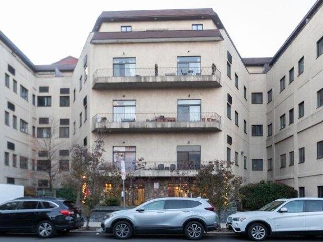 2 bedroom, Jersey City NJ 07306 104570317