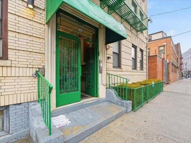 2 bedroom, Jersey City NJ 07306 LS101801275