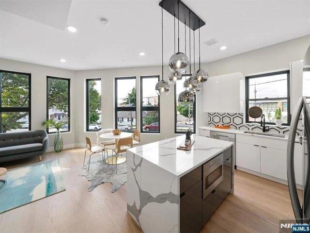 2 bedroom, Jersey City NJ 07307 104510368
