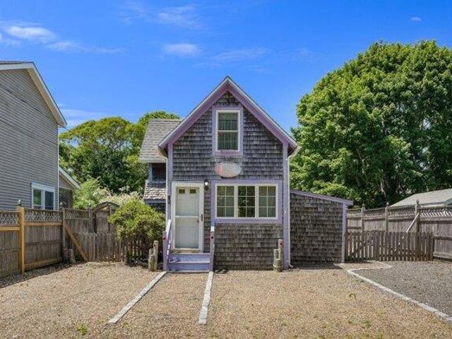 2 bedroom, Oak Bluffs MA 02557 103100060