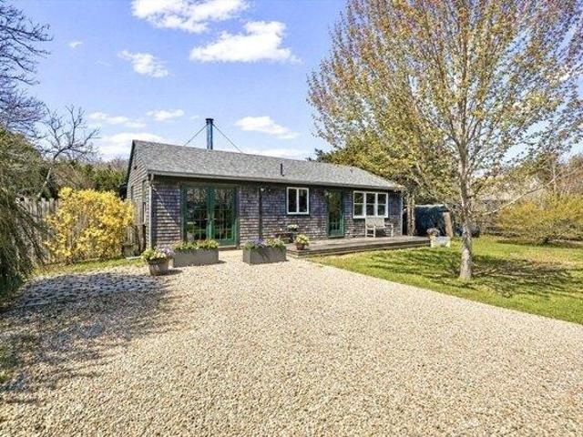 2 bedroom, Oak Bluffs MA 02557 104689741